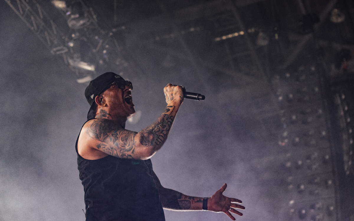 Johnny 3 Tears Talks Hotel Kalifornia Tracks & More with Teraz Muzyka ...